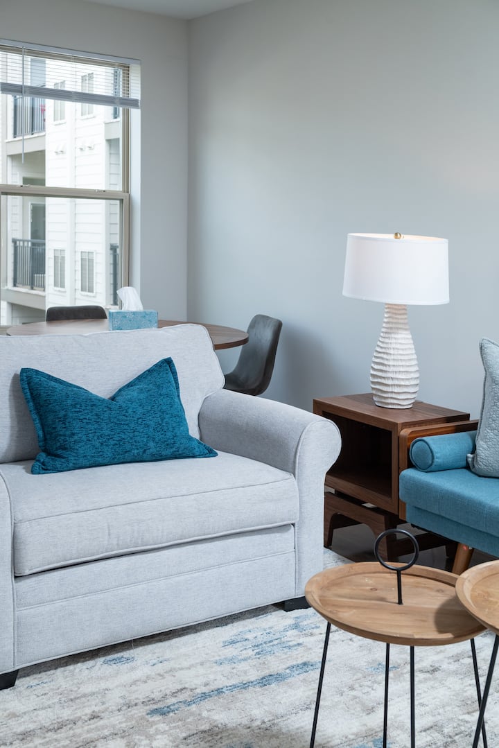 Central 1-br Condo Assembly Row Gym & Pool Sleep 5 - Boston, MA