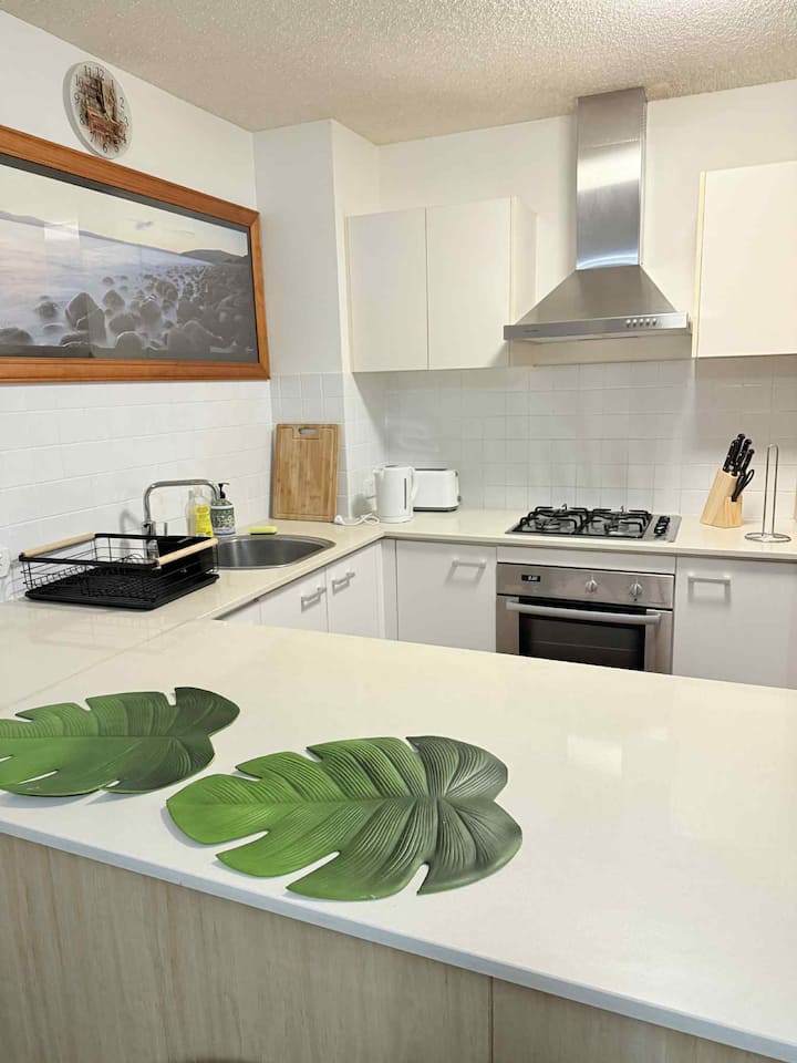 Family-friendly 2br In South Brisbane, Walk To All - Brisbane