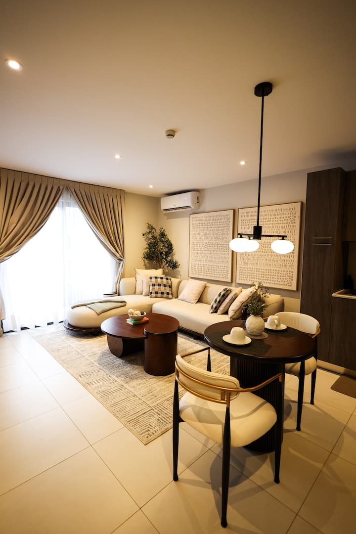 Luxury 1-br Apt @ Bantree Airport Res Area, Accra - Accra