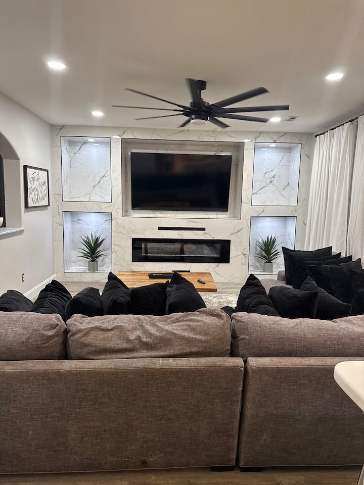 Gorgeous 5bdr Home Located Right By Westgate Mall - Spartanburg, SC