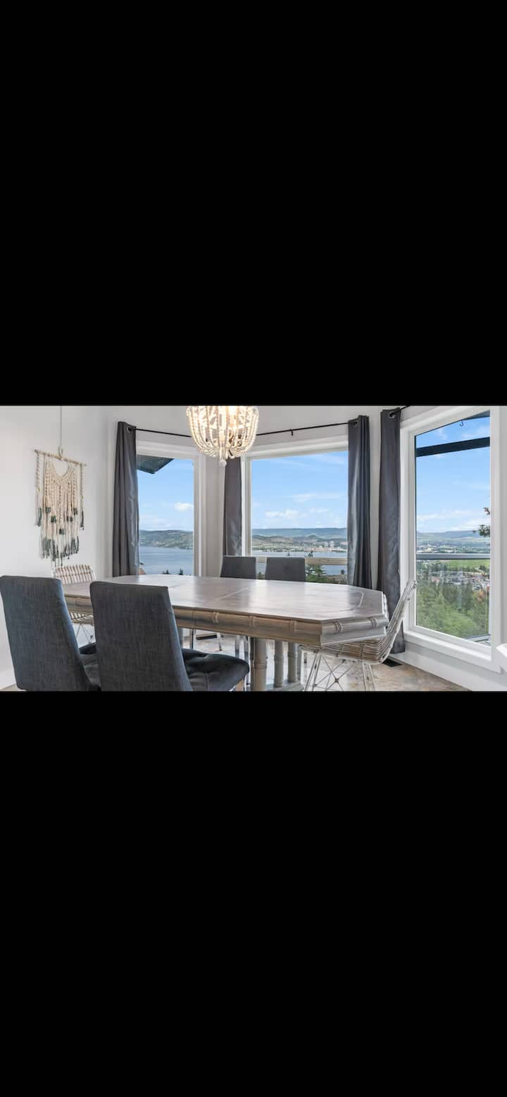 Stunning Lake View Home - Kelowna