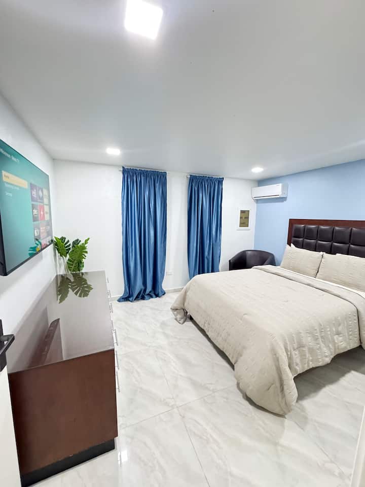 New Coastal Comfort House 3br|2ba In Palm Beach - Aruba