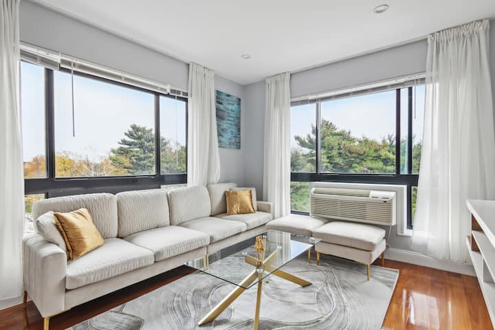 Luxury Ny Home |Balcony|pool Table|free Parking! - Yonkers, NY