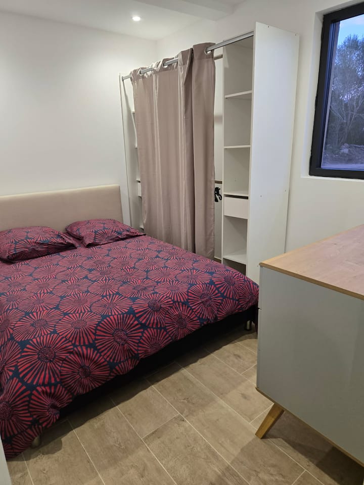 Charmant T2 Avec Terrasse Proche Porto-vecchio - Figari