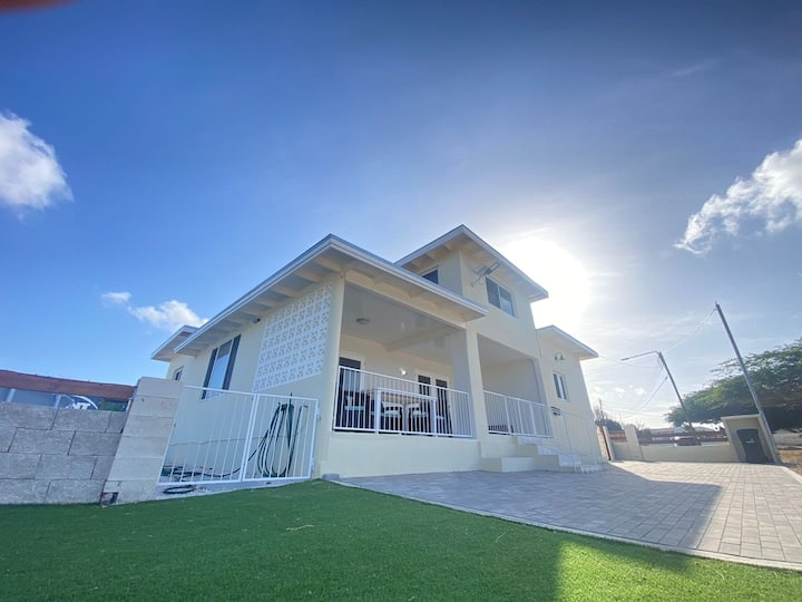 Villa On A Hill - Aruba
