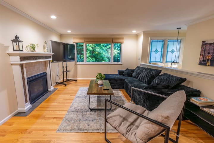 Peaceful Garden Retreat Room In Kirkland - Kirkland, WA