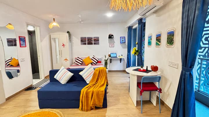 Casa Aviator - Studio With Balcony - Near Airport - Pune