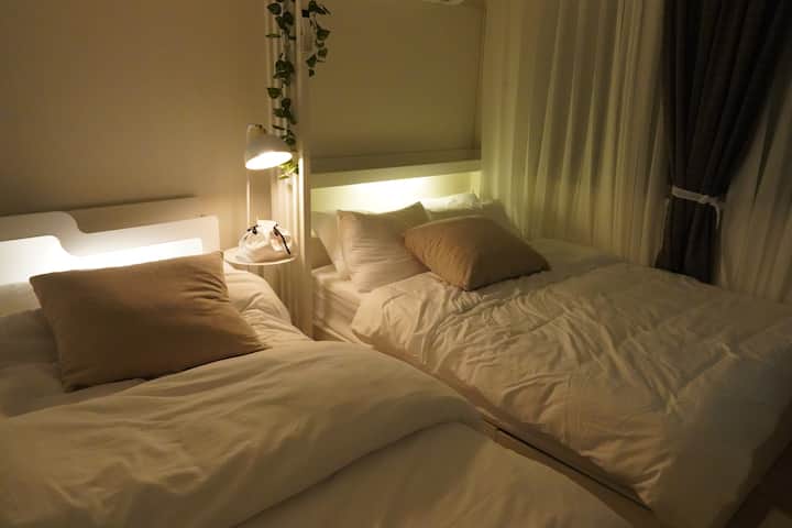 #신규오픈특가#무료주차 #동대문Ddp#신당동#강남 경복궁#금돼지식당#홍대#명동#동묘#광화문 - Séoul