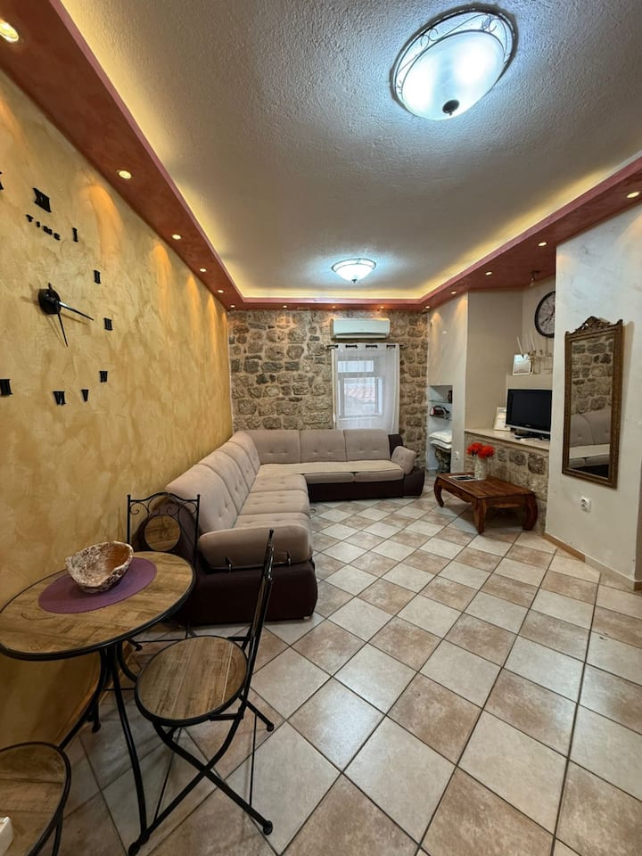 Casa Di Porto 1+1 Apartment - Kotor