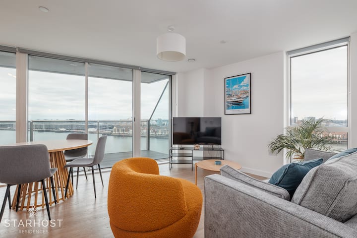 9th-floor Sea-view 2br | Gym, Lounge, Balcony - Southampton