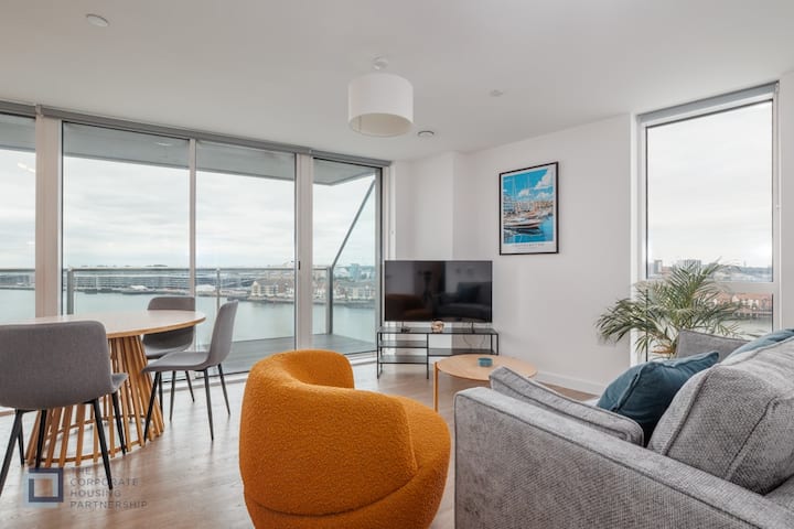 Spacious 2 Bedroom With Sea View - Beaulieu