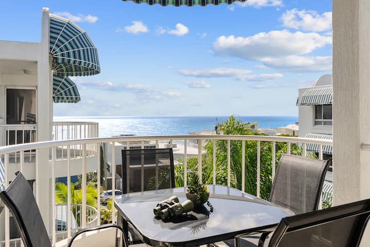Coastal Retreat Moffat Beach - Caloundra