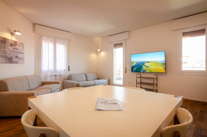 Oberdan Terrace - Bologne
