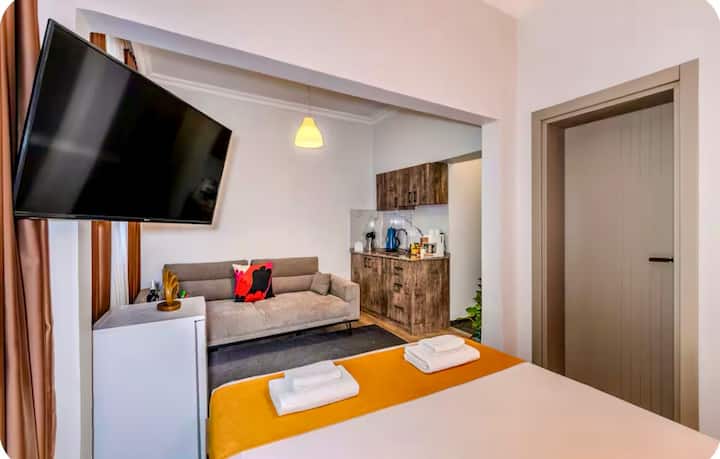 Perfect Location Near Taksim Square ,Elevator,ac - Kavacık