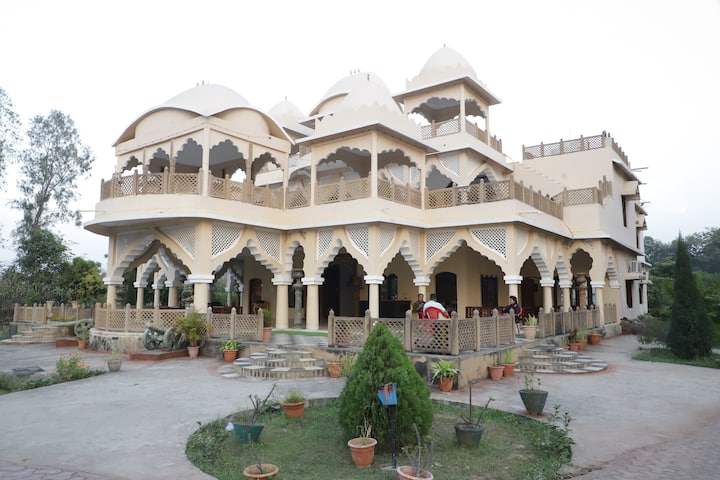 Royal Jungle Kothi - Bandhavgarh National Park