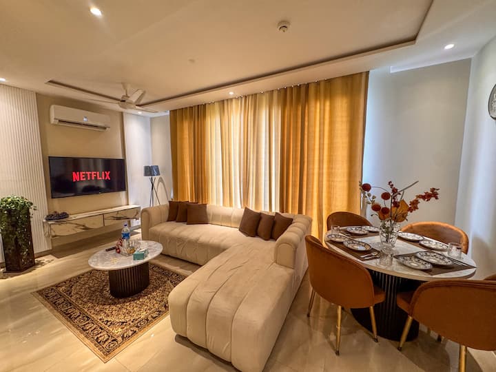Nordic 2|br Apartment Gym Pool Cinema In Gulberg - Lahore