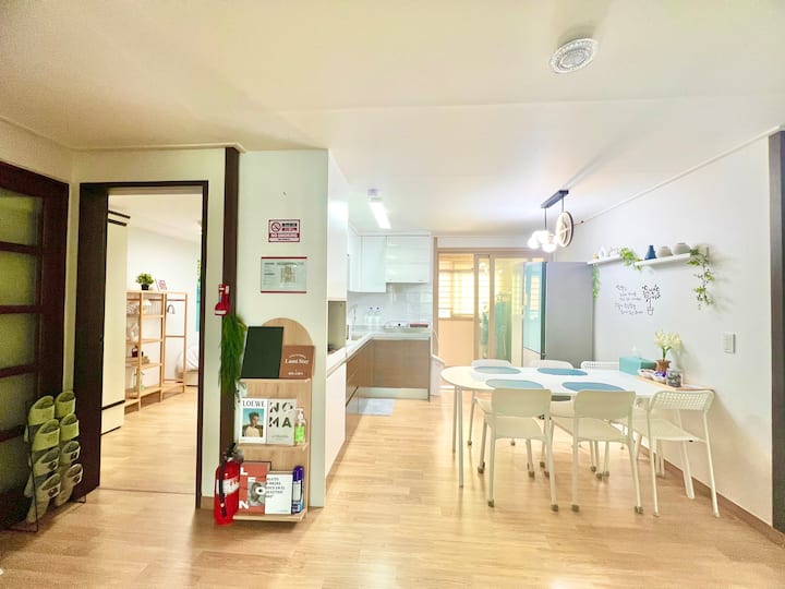 루미스테이#울산 삼산동 감성숙소#편백 공원뷰#3
룸풀옵션# - Nam-gu