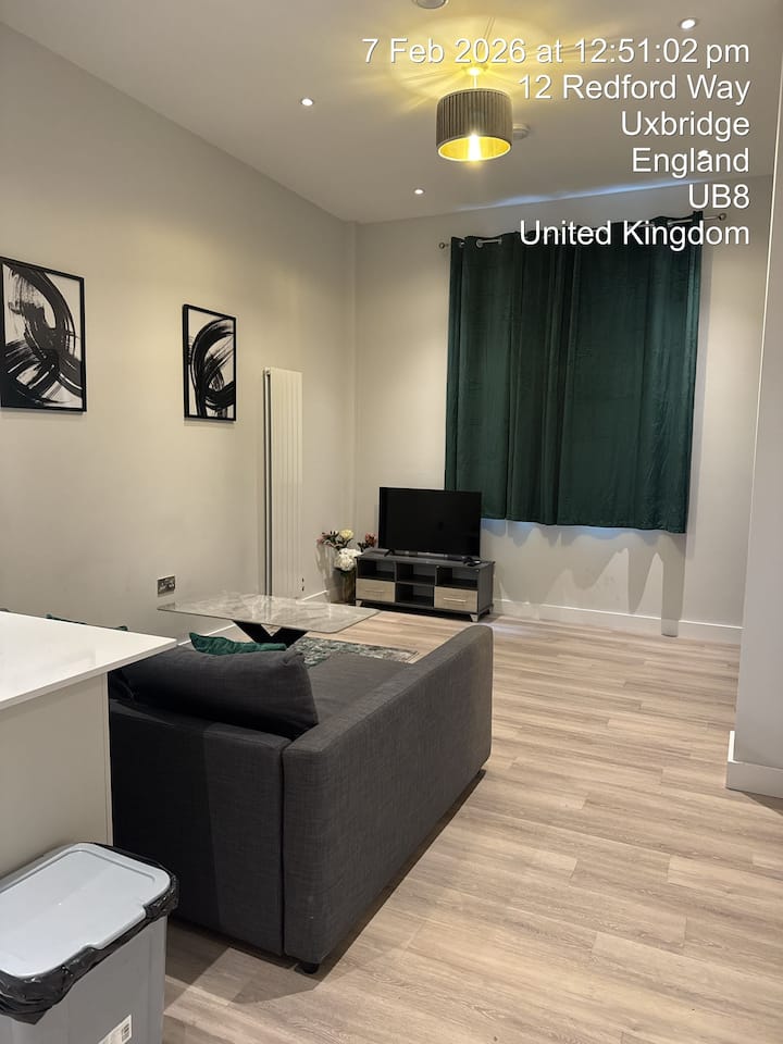 1 Bed Apartment In Belmont Uxbridge Pm2 - Uxbridge, UK