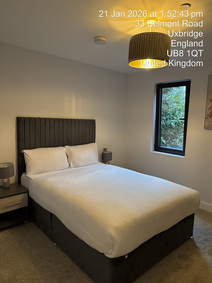 Paramount 2bhk Suite Uxbridge Pm13 - ライスリップ