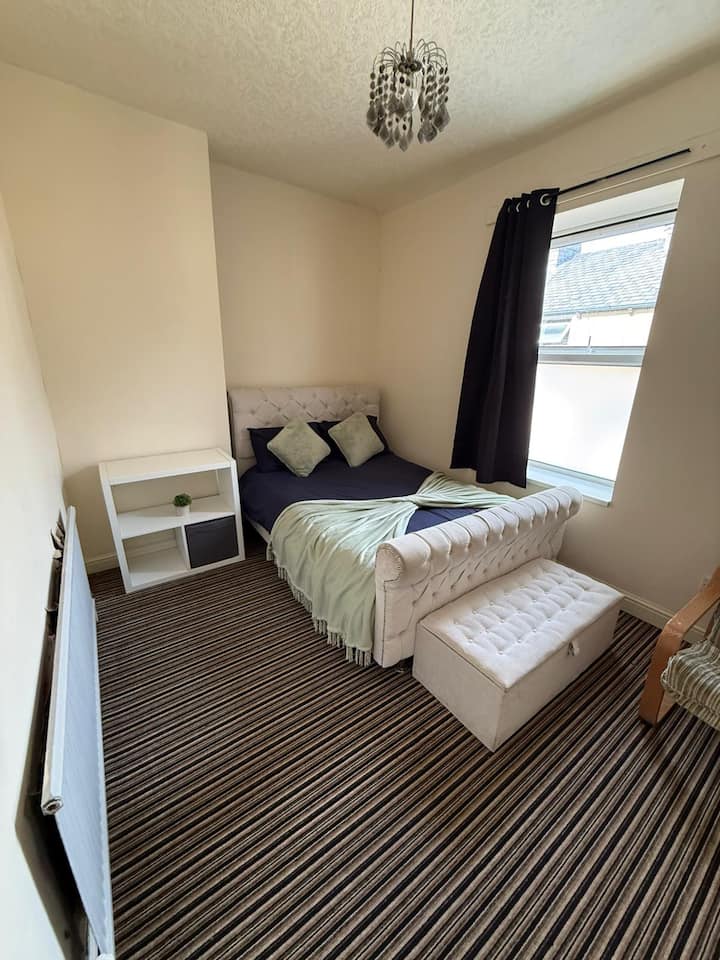 The Burnley Getaway – Sleeps 5 - Burnley