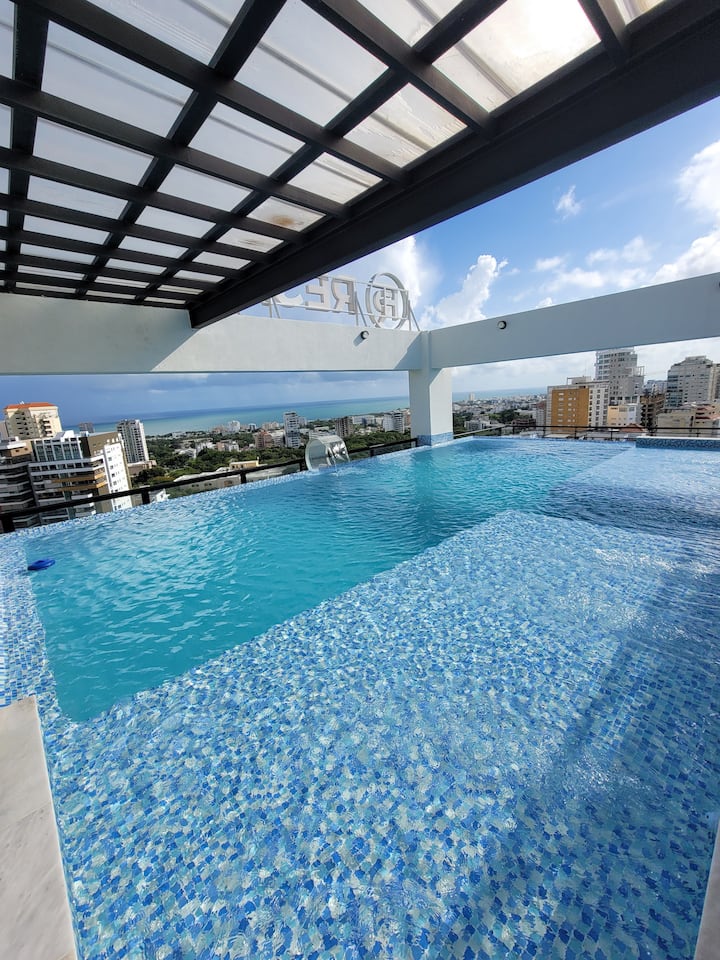 Lujoso Apartamento Con Vista Al Mar Y Piscina - Santo Domingo