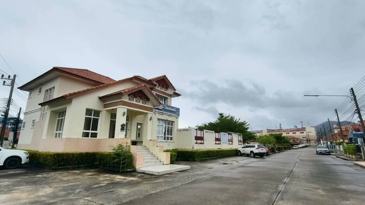Happy Stand Alone House With Free High Speed Wifi - Phuket