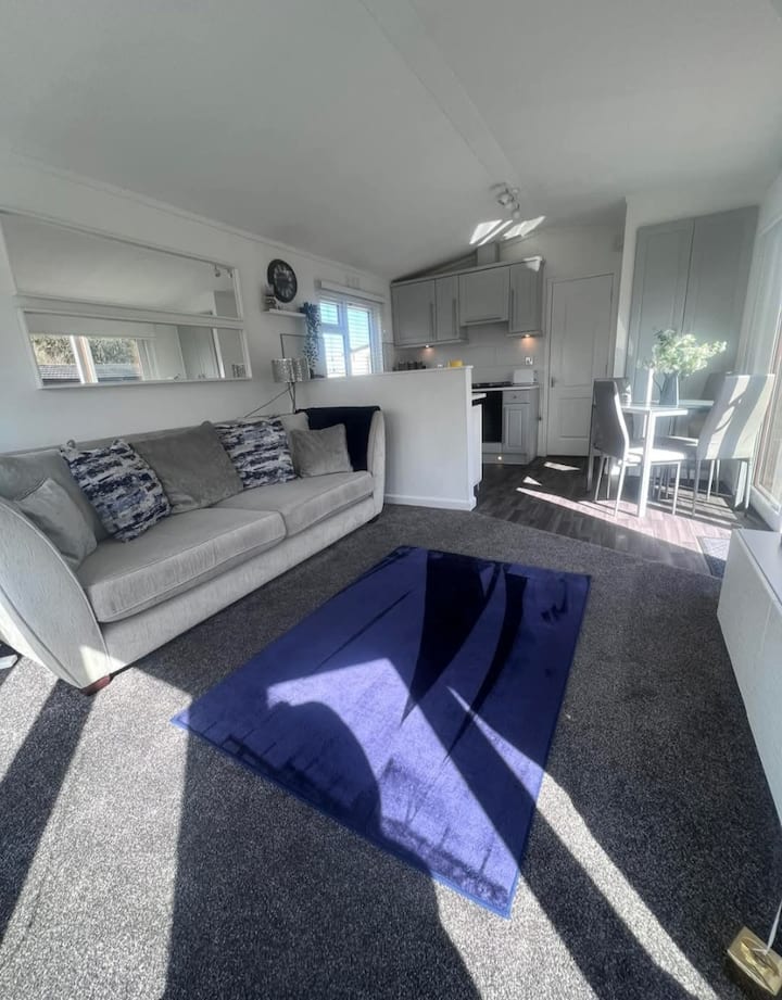 Luxury Lodge On Bockenfield Ne65 9qj - Northumberland