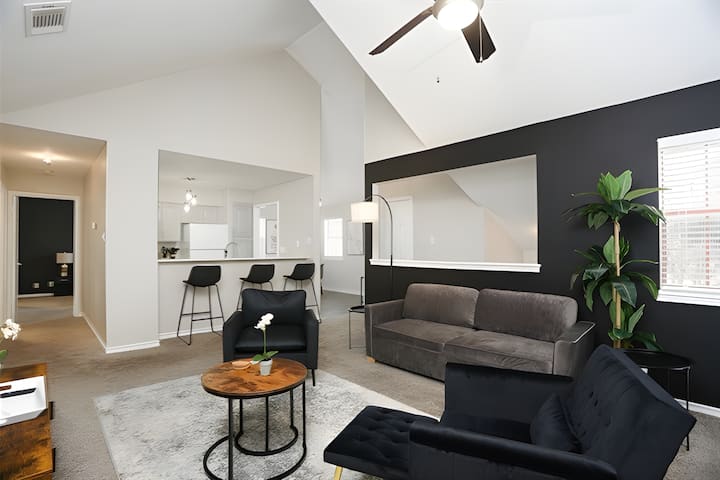 Algarita Lakeside 2b/2ba | Near Airport & Downtown - Alamo Heights, TX