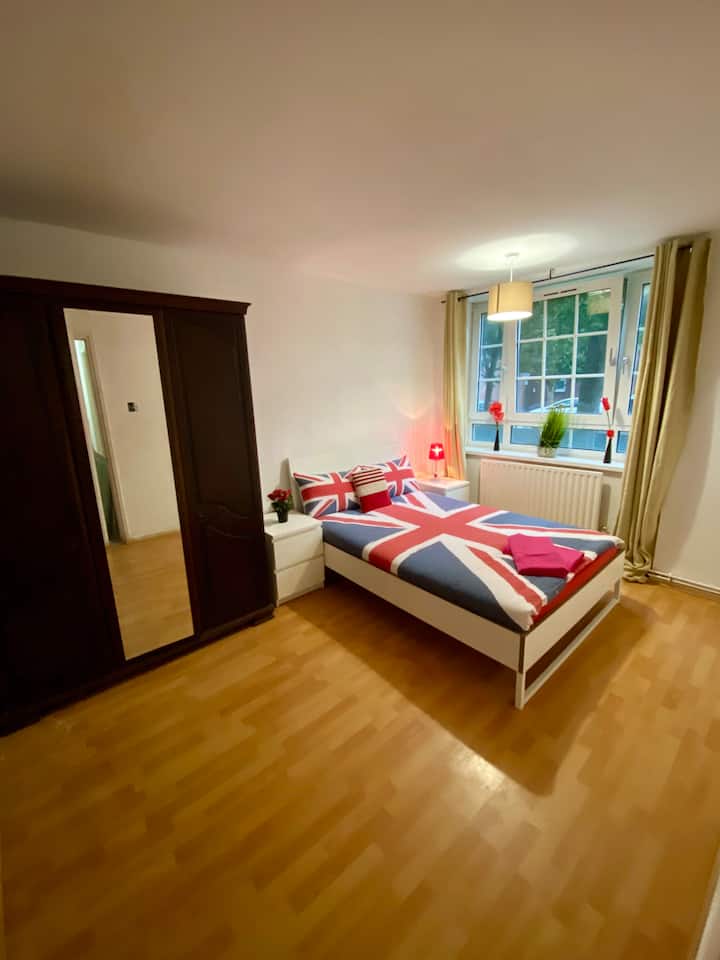 +Cosy 3br Flat Walk To Tower Bridge & Aldgate East - London Euston station