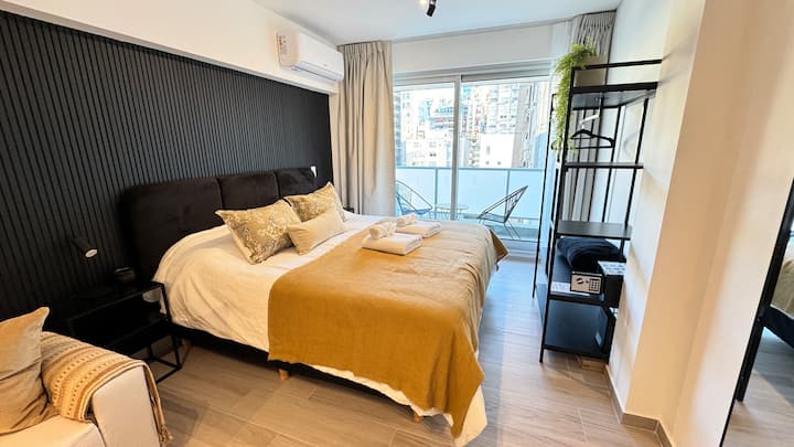 250 - Spot Studios, Paraguay St. - Buenos Aires