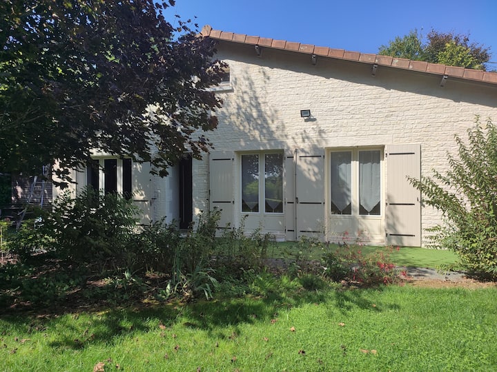 Maison De Campagne - Deux-Sèvres