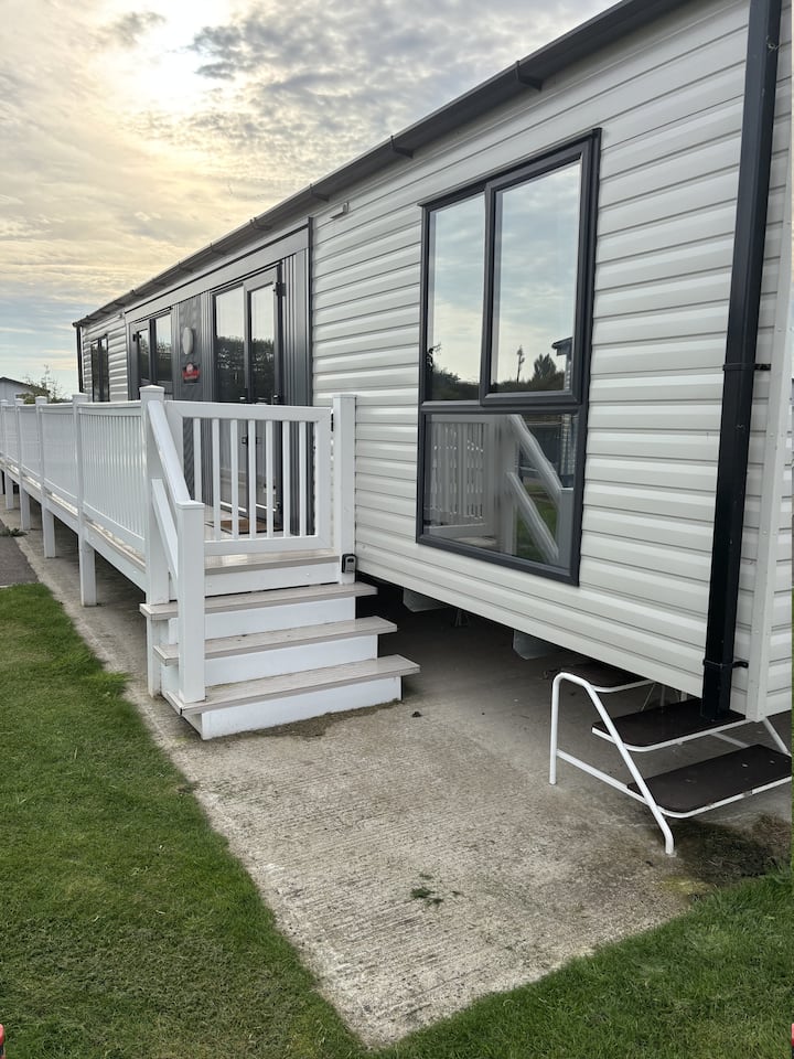 Luxury 4 Berth Caravan At Southview Holiday Park - Skegness