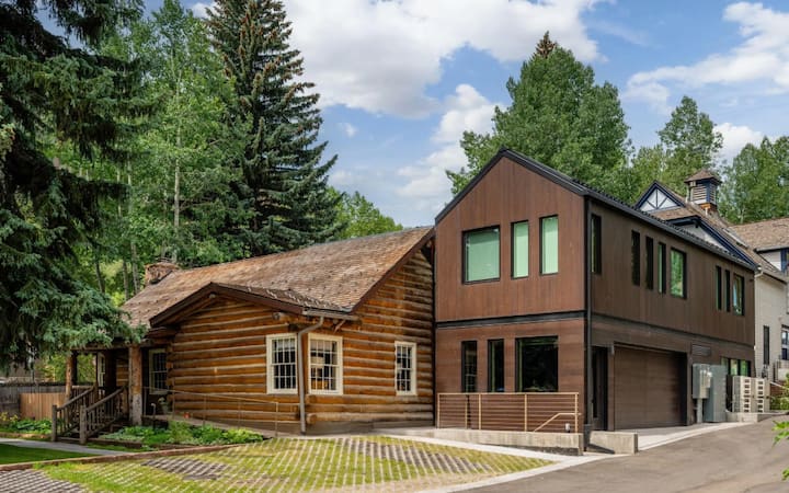 Luxury 7br Historic Cabin | Heart Of Aspen - アスペン, CO