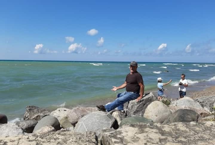 Felicity Awaits! - Sauble Beach