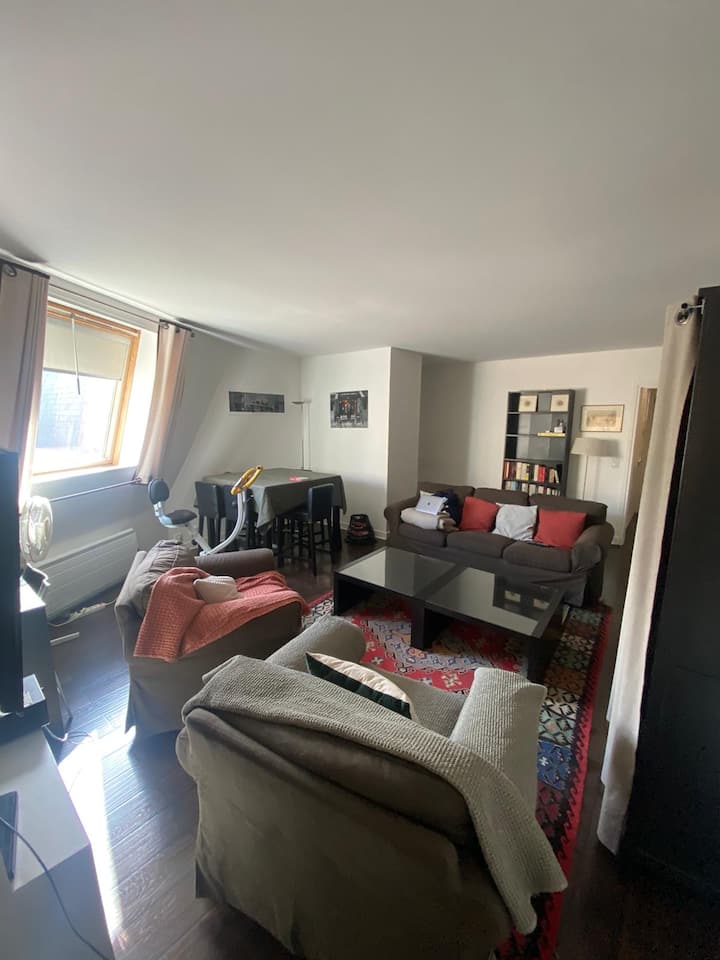 Un Petit Coin De Paradis - Paris