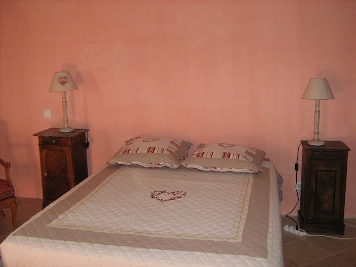 La Ferme Du Mont
Chambre Iris - Arnay-le-Duc