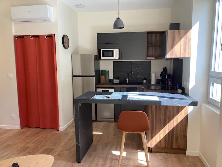 Appartement Neuf Avec Terrasse, Centre-ville. - Aurillac