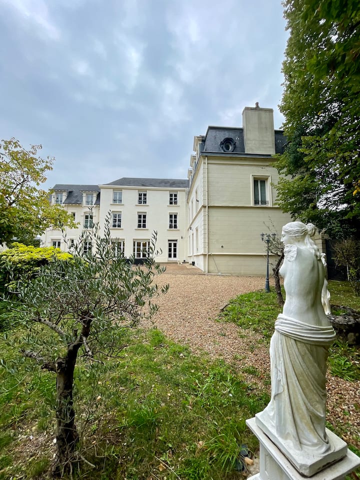 Historic Guesthouse With Garden, Pool & Sauna - Sarthe