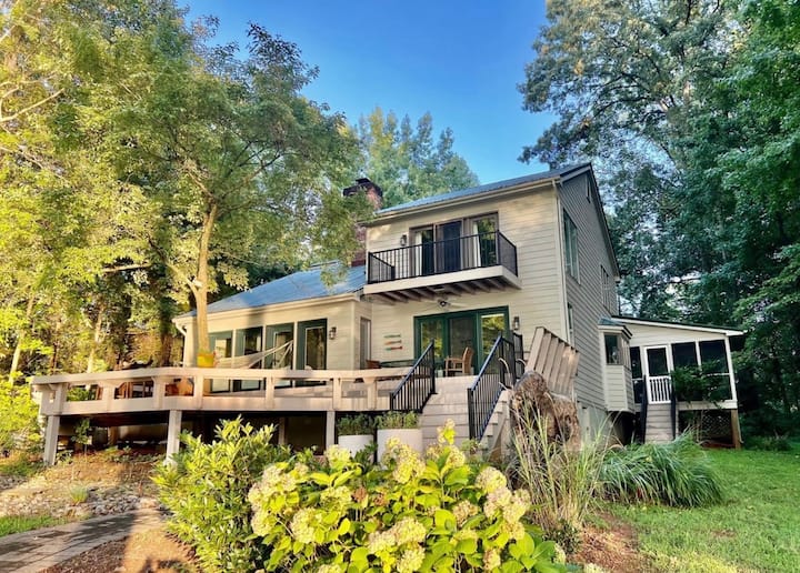 350 Feet Of Peaceful Lakefront, 3 Bed 2.5 Bath - Virginia Renaissance Faire