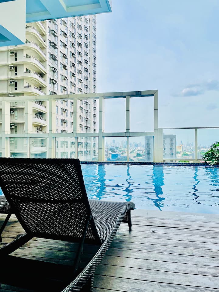 Makati Cbd Condo W/ Pool, Gym & Pool Skyline Views - Manila