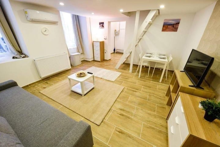 Kevin's House 38 - Budapest