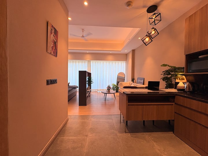 Grandiose Getaway By Restin Stays | Paras Square - India