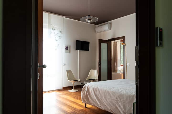 Stanza Matrimoniale Con Bagno Privato - Piacenza