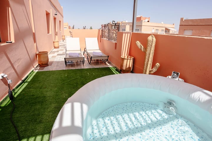 Appartement Trois Chambres Avec Grande Terrasse - Marokko