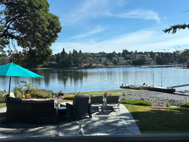 Stunning Waterfront 2b/2b, Suite (Oct 19-dec 4) - Victoria