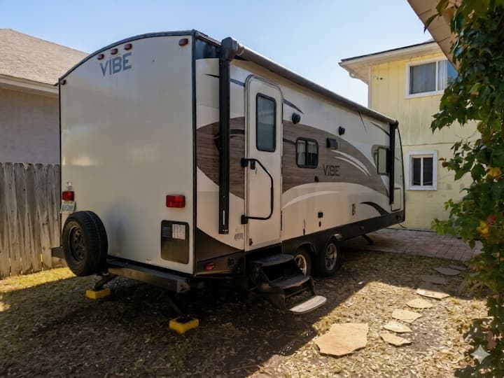 Rv  Coffee  Netflix - Saint Petersburg, FL