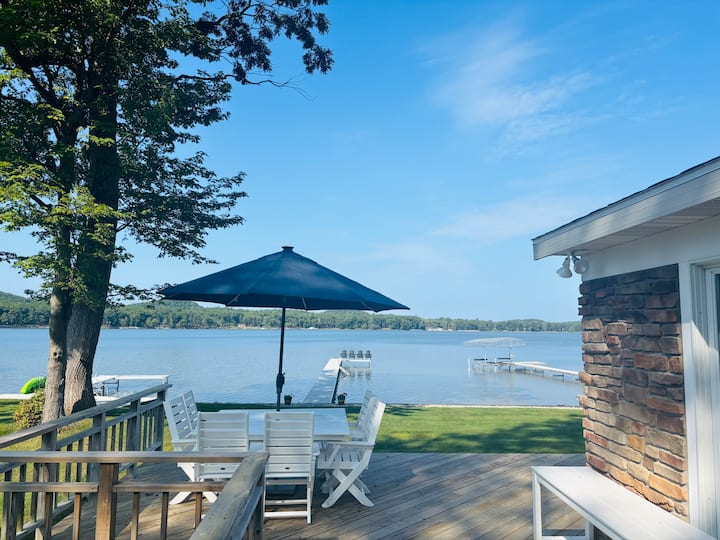 English Cottage Meets Lake Michigan Cool - Pentwater, MI