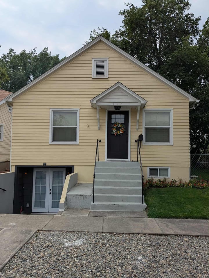 Cozy Cottage On Normal Hill - 414 3rd Ave - Lewiston, ID