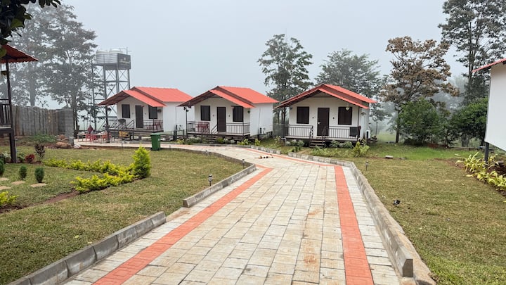 Tranquil Resorts, Tiny Cottage Peacock In Yelagiri - Yelagiri