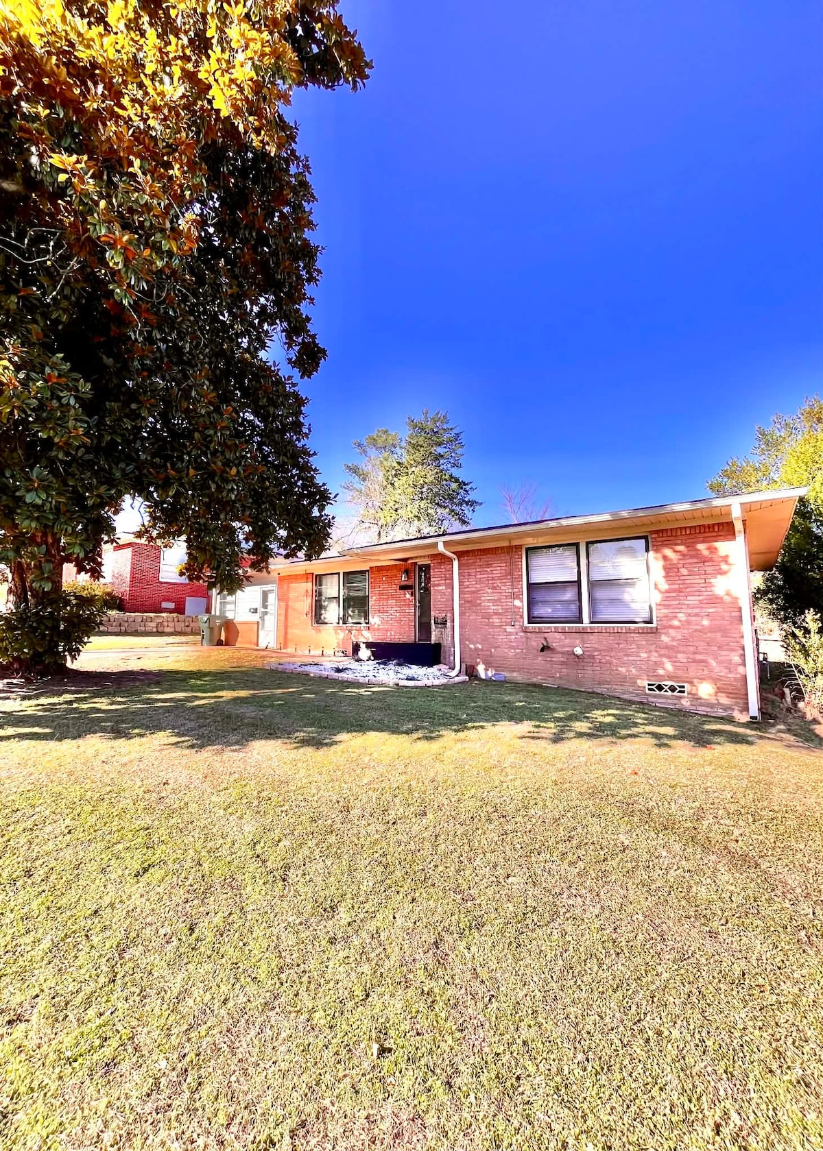 Marian House - Umgestaltete 3br/1.5ba in der Nähe von Krankenhäusern ...